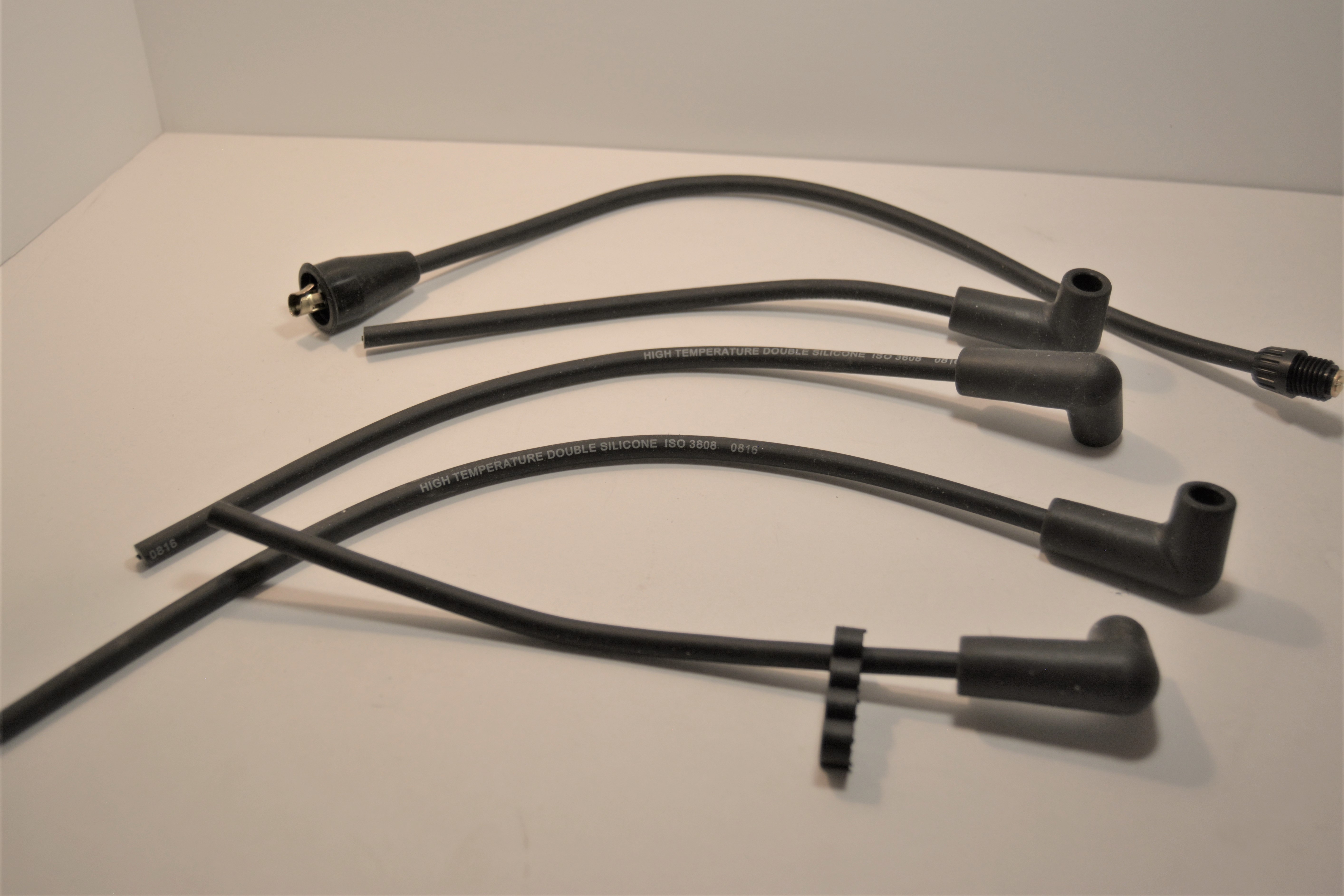 Ignition Lead Set - 4 Cyl (Lucas) - Autofarm Ltd